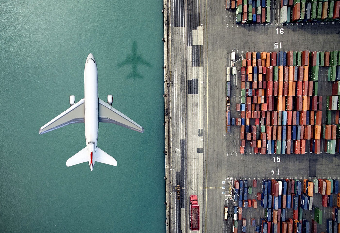 BMBG-Förderung: Kritische Strukturen in Produktion und Logistik