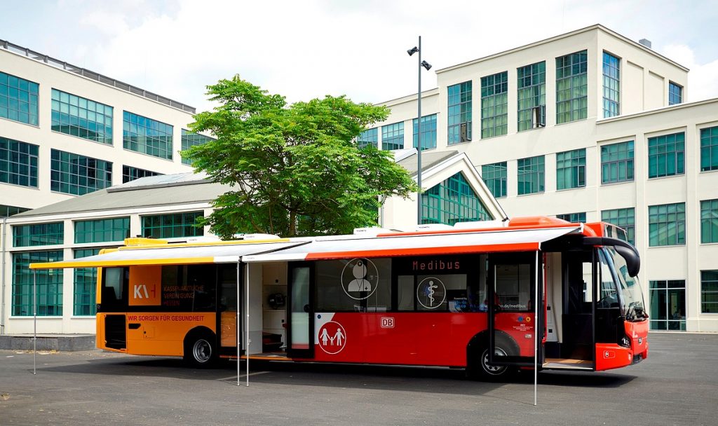 Erster Medibus auf Basis VDL Citea LLE-127 jetzt im Einsatz