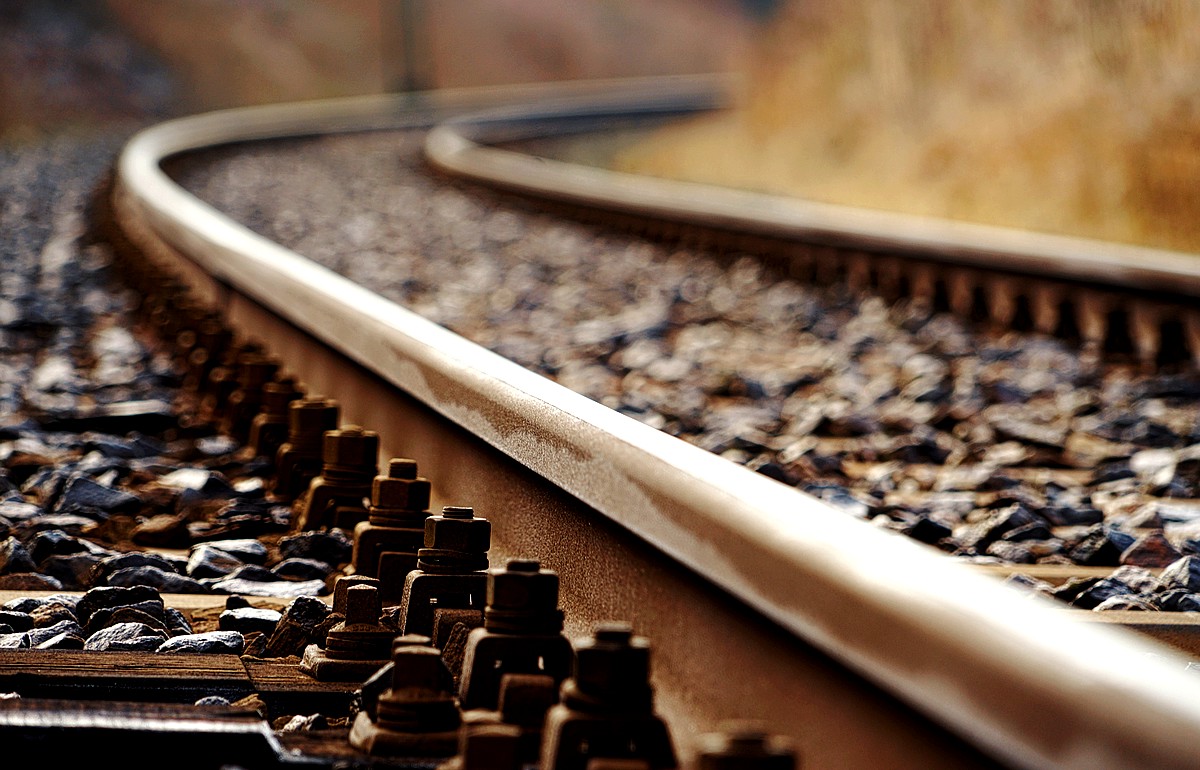 Ultrasonic tech for safer railway track lubrication measurement system